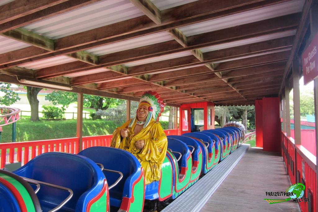 Buffalo Mountain Coaster - Drayton Manor | Freizeitpark-Welt.de