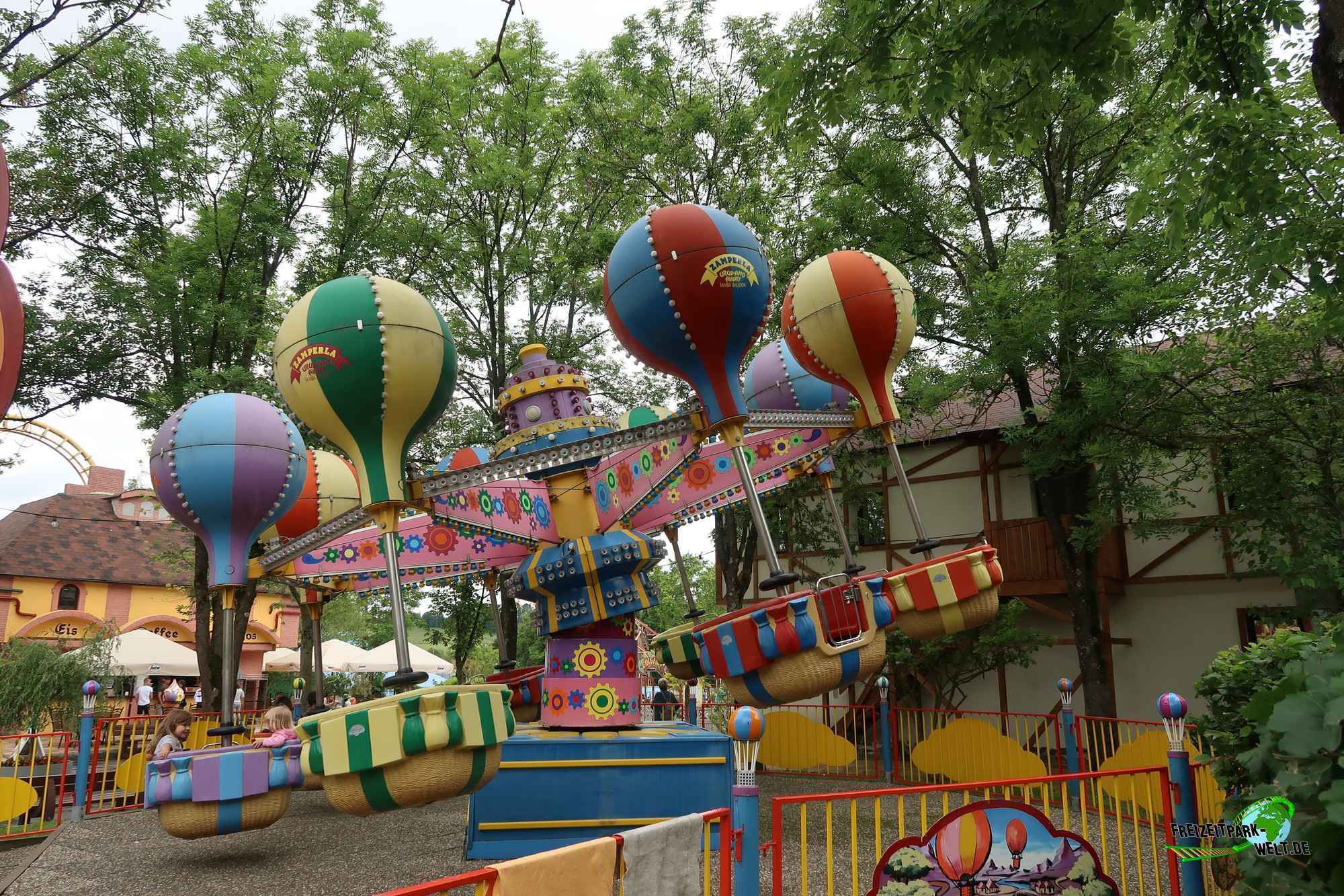 Freizeitland Geiselwind, Freizeit-Land Geiselwind - Highlights & Tipps ...